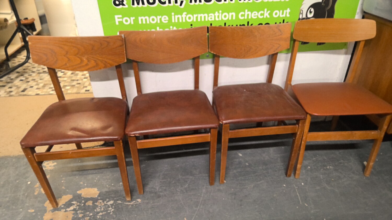 vintage mid - century set of 4 dining chairs » Junk Skunk